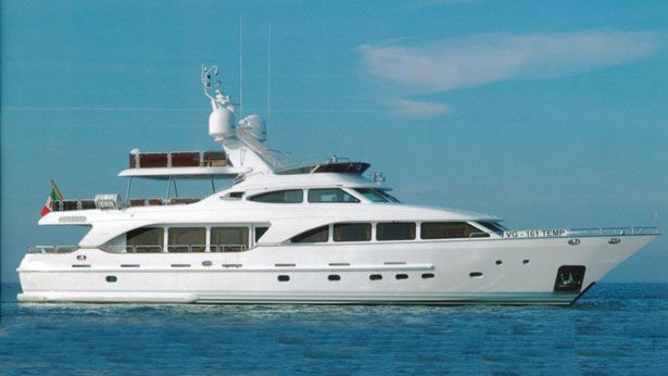 Ocean Independence signs superyacht Event for sale